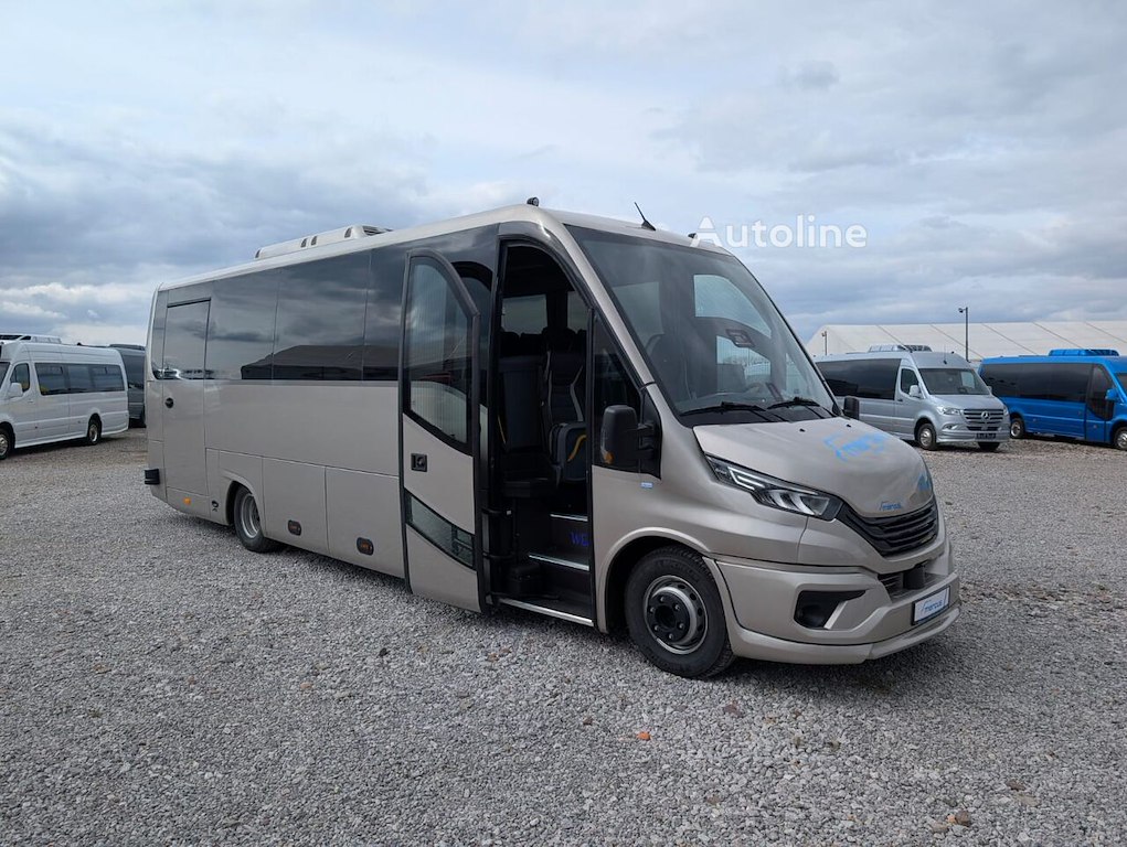 IVECO Daily 70C21 putnički minibus