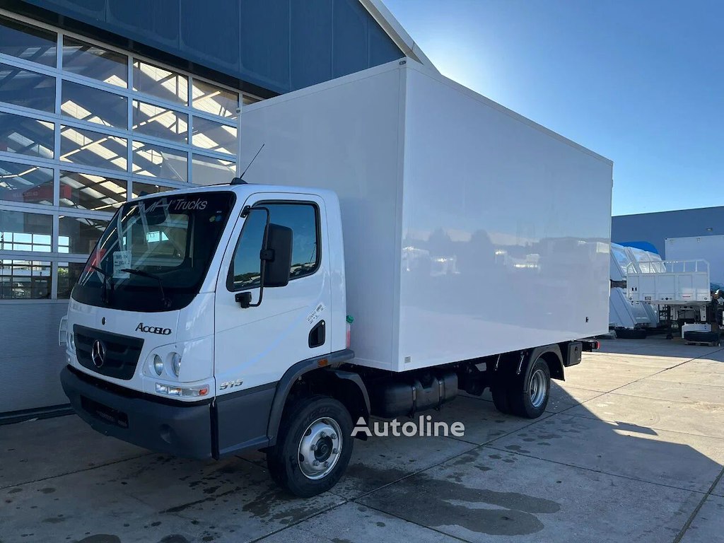 Novi Mercedes-Benz Accelo 915 4x2 Closed Cargo Truck kamion furgon