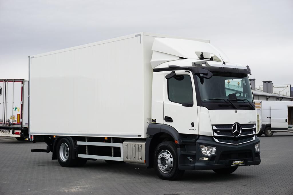 Mercedes-Benz ACTROS / 1830 / E 6 / MP 5 / KONTENER + WINDA / 16 PALET kamion furgon