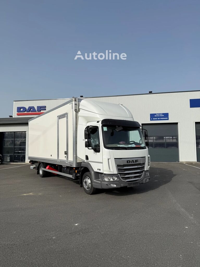 Novi DAF XB 210 FA kamion furgon