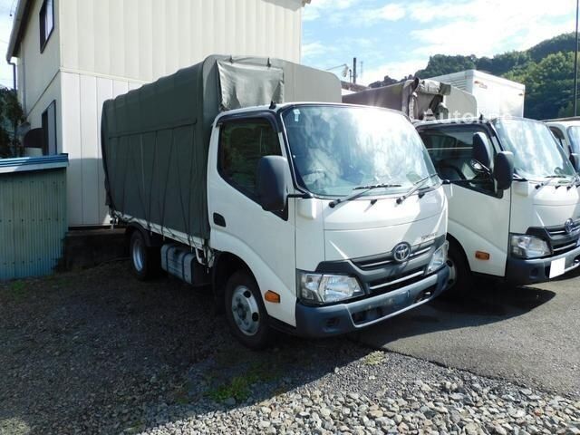 Toyota DYNA kamion s ceradom