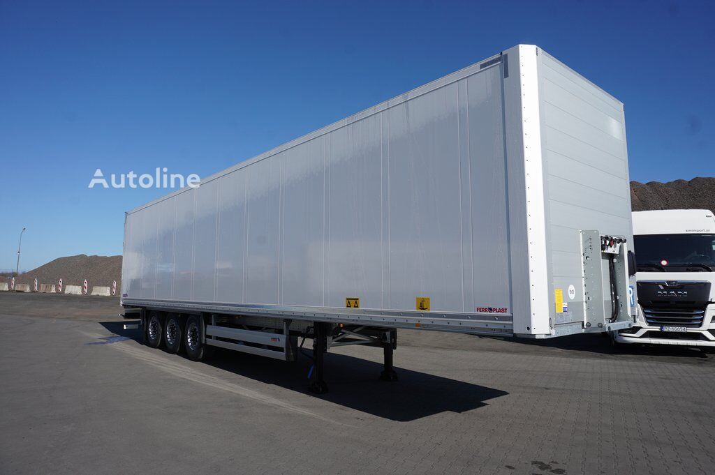 Schmitz Cargobull SCB*S3 furgon poluprikolica