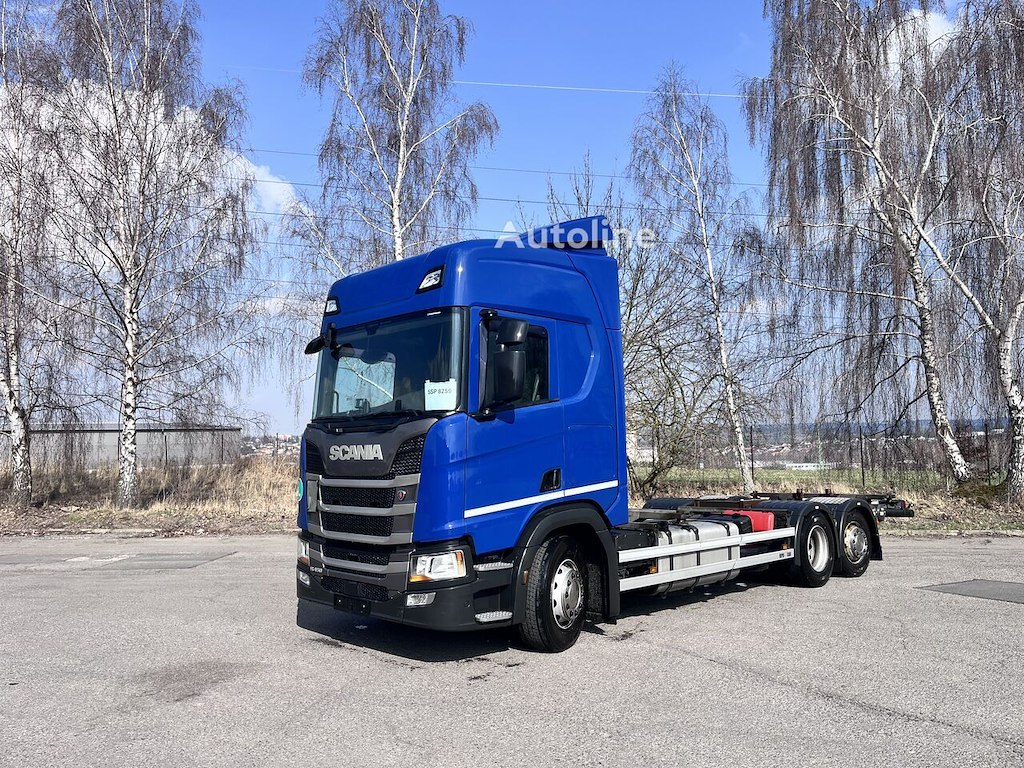 Scania R450 vozilo za prevoz kontejnera
