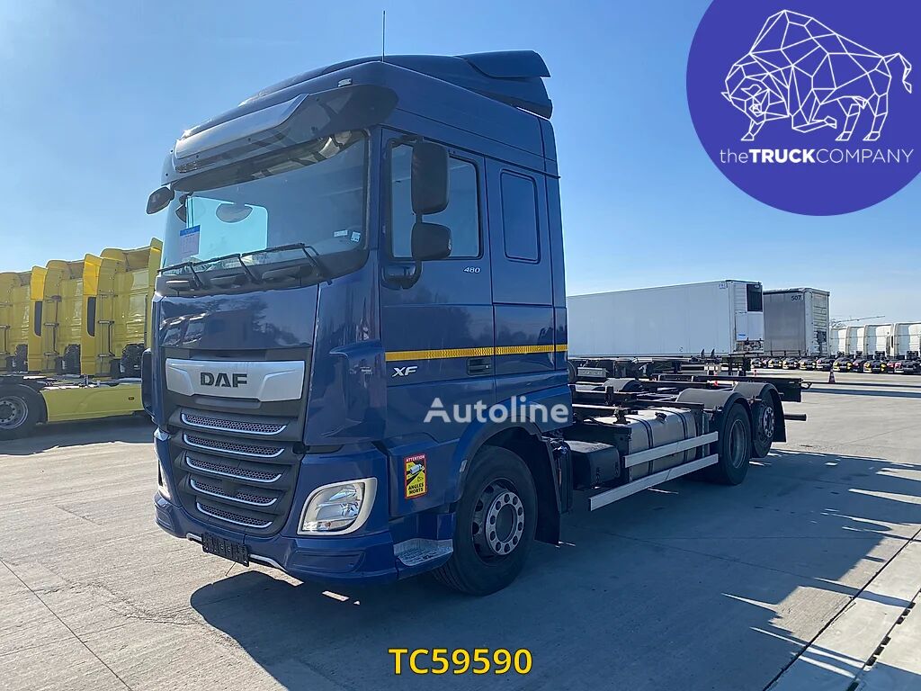 DAF XF 480 vozilo za prevoz kontejnera