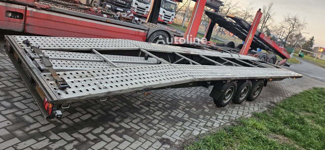 Boro prikolica autotransportera