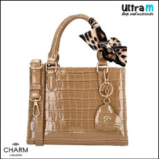 Charm London W01385 016