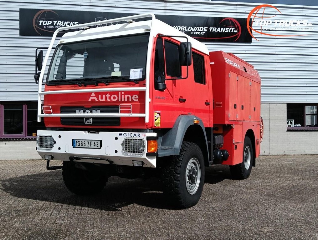 MAN 18.220 4x4- 3.000 ltr -Brandweer, Feuerwehr, Fire - Doppelcabine vatrogasno vozilo