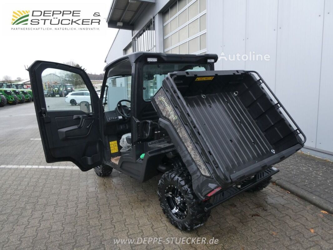 John Deere XUV 875M UTV