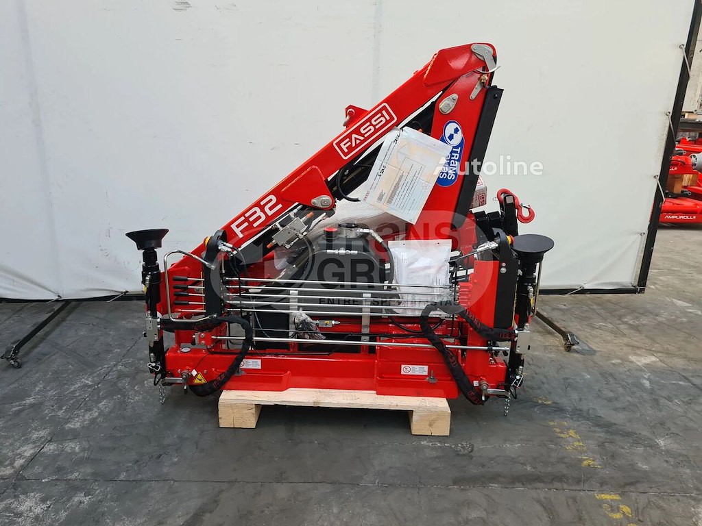 Nova Fassi F32A.0.23 active autodizalica s kranom