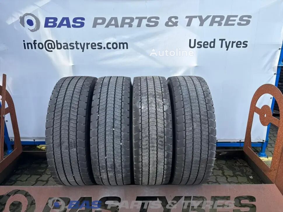 Michelin Michelin 315/70R22.5 X Line Energy D used set guma za kamione