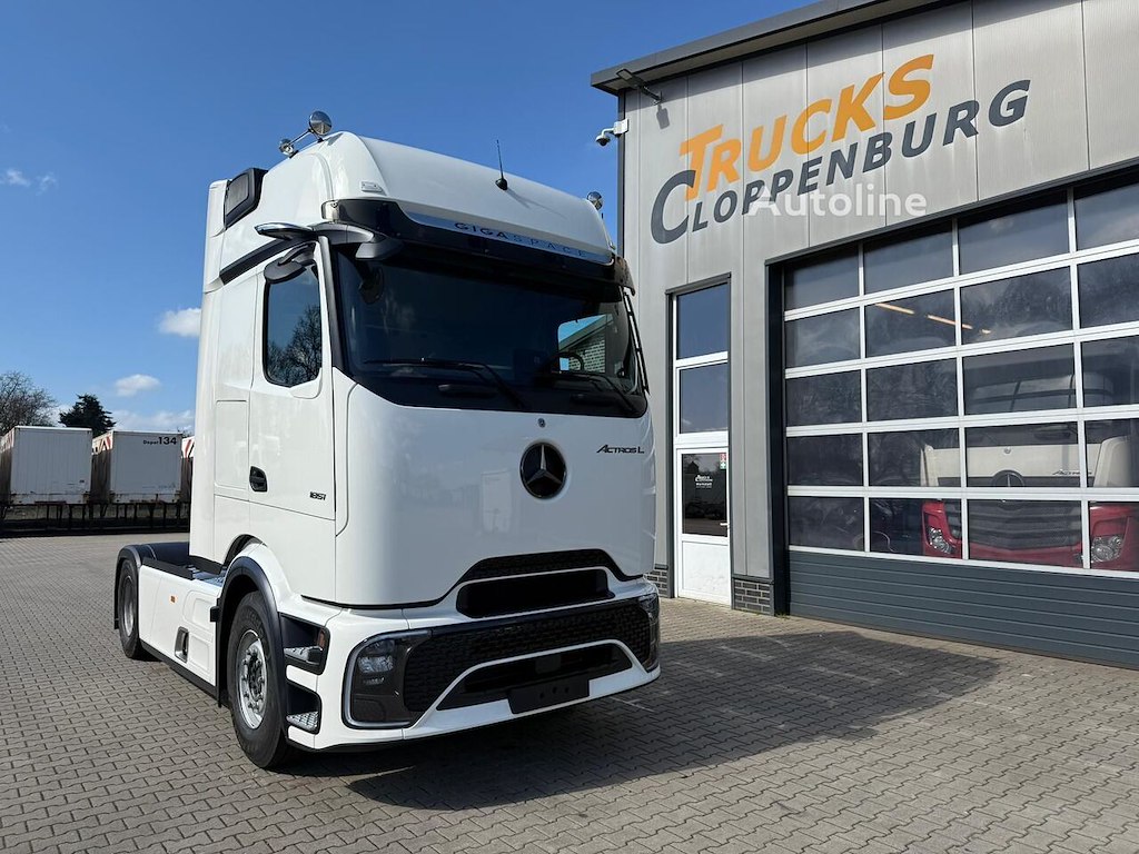 Mercedes-Benz Actros 1851 LS GigaSpace Retarder StandKlima **N tegljač