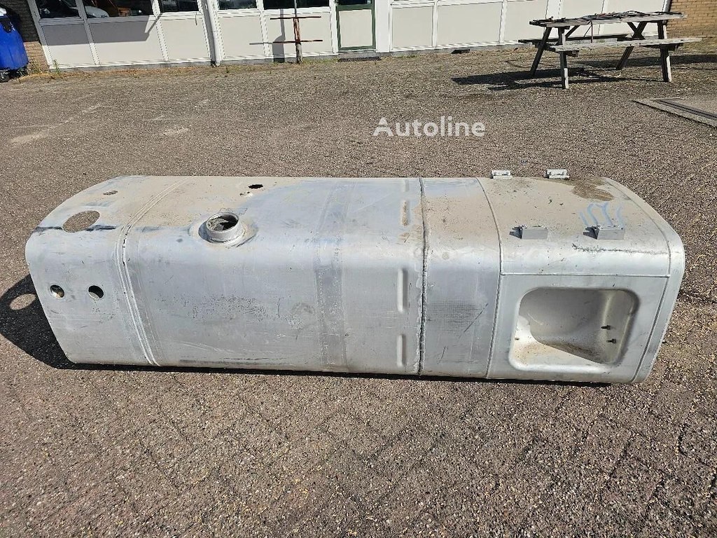 MAN Brandstoftank 595 Liter 595L – Diesel Tank – Truck Part – Large rezervoar za gorivo za MAN Brandstoftank 595 Liter komercijalnog vozila