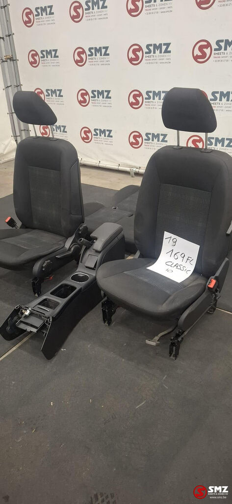 Mercedes-Benz Occ set interieur met zetels W169 Mercedes sedište za kamiona