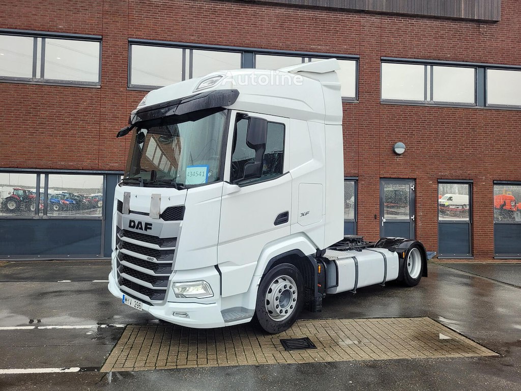 DAF XFn 480 FT LOW DECK tegljač