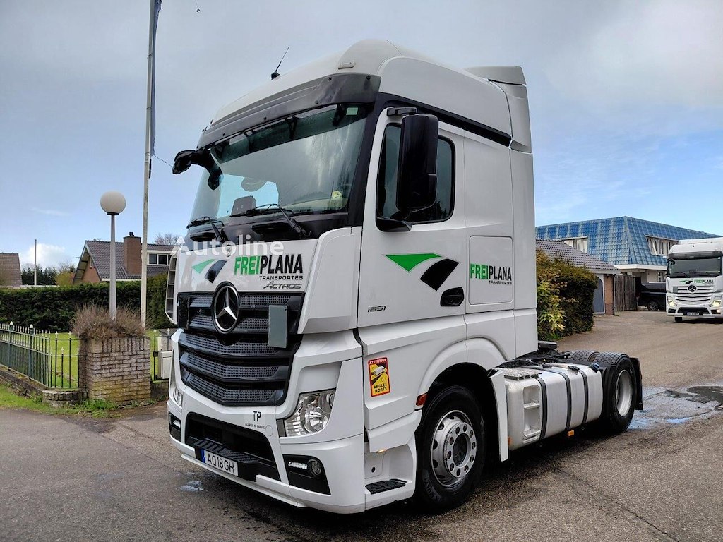 Mercedes-Benz Actros 1851 VOITH RETARDER + 2 TANKS tegljač