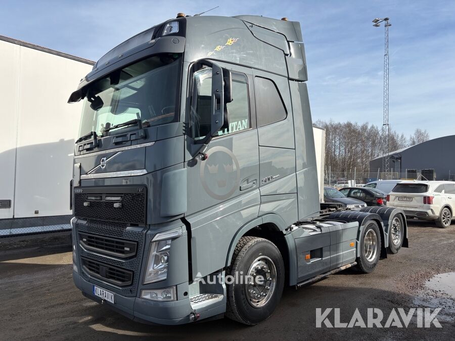 Prodaje se Volvo FH500 tegljač na aukciji