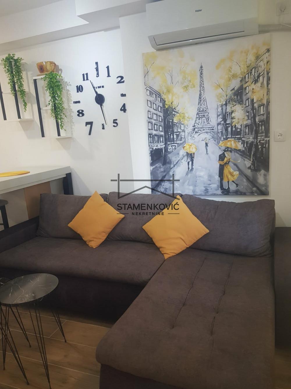 Garsonjera sa privatnim dvorištem ID#7165
300 €
