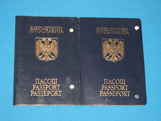 2 PASOŠA SRJ Savezna Republika Jugoslvija PASOŠ