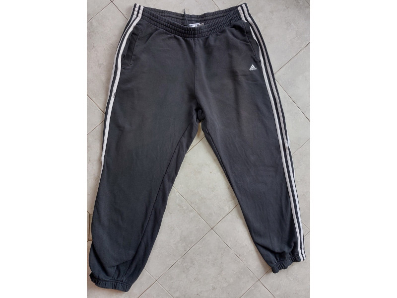 Adidas crni pamucni donji deo XXL