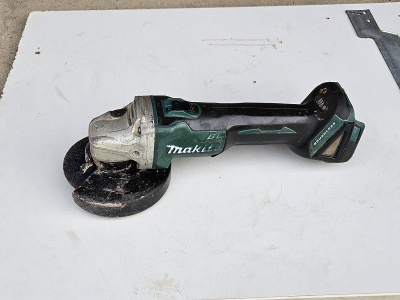 Makita DGA504 BLA aku brusilica 18V Li-ion