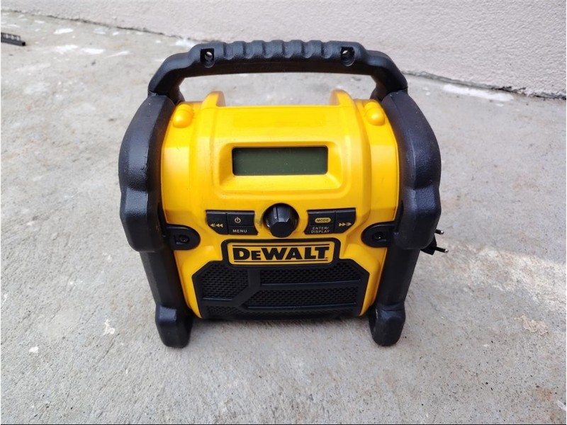 DeWalt aku radio