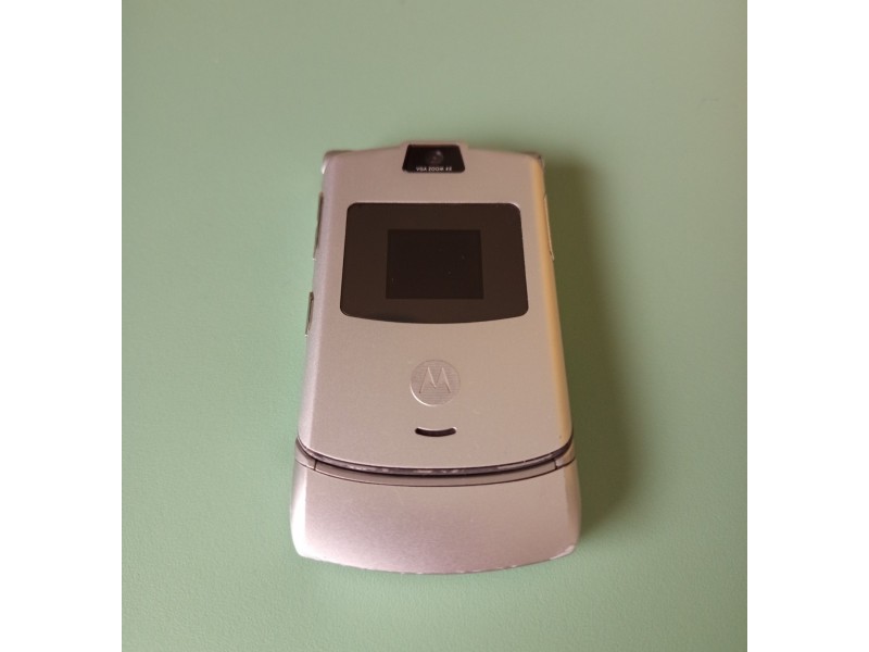 Motorola V3