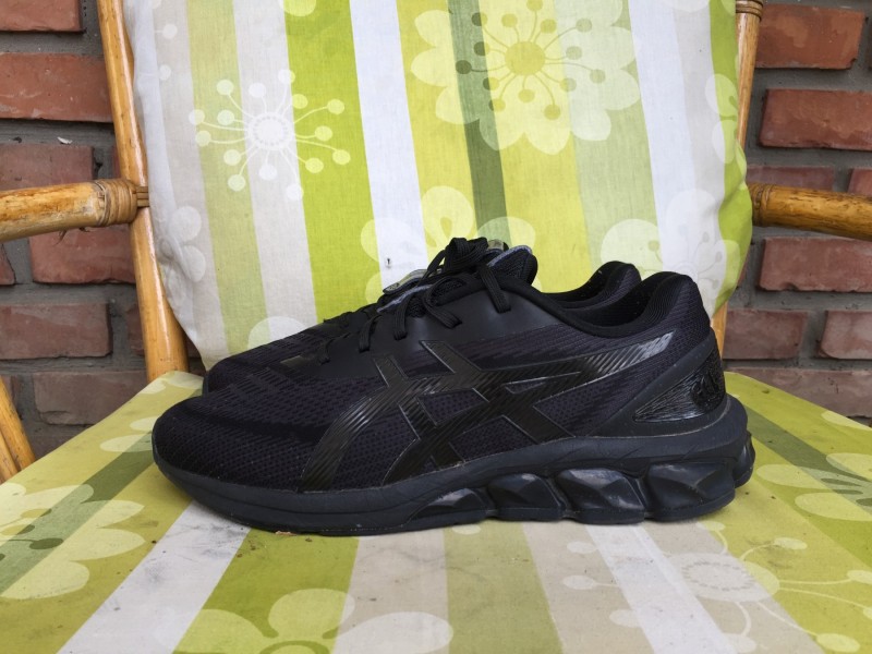 Original Asics Gel Quantum 180 patike br44