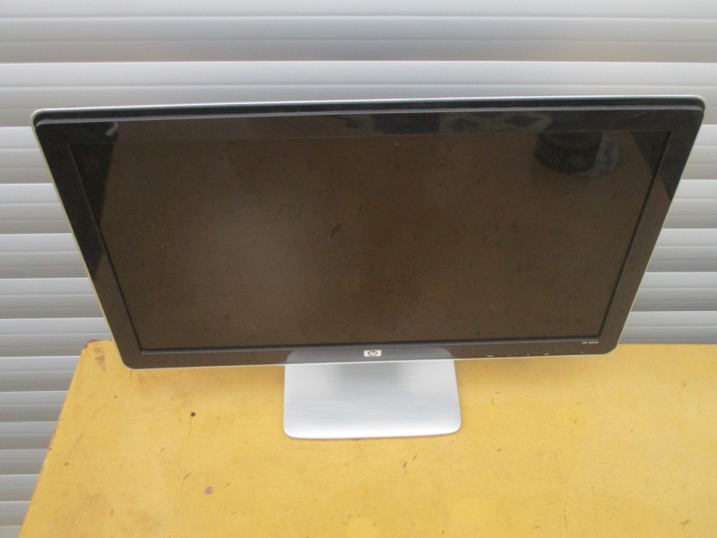 HP 2210i ispravan monitor 22inca FullHD