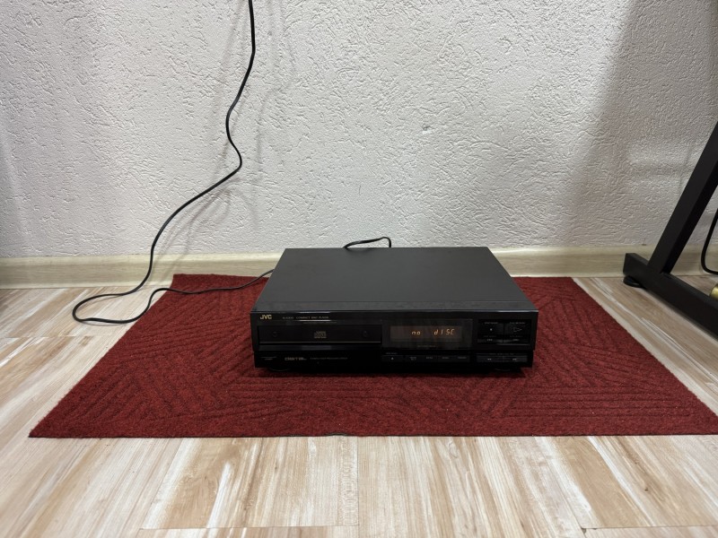 JVC XL-E300 compact disc player