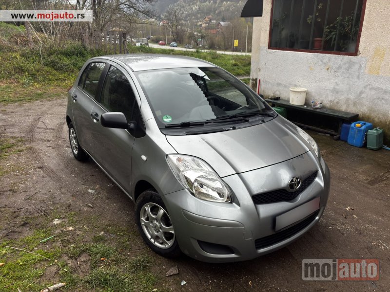 Toyota Yaris 1.0