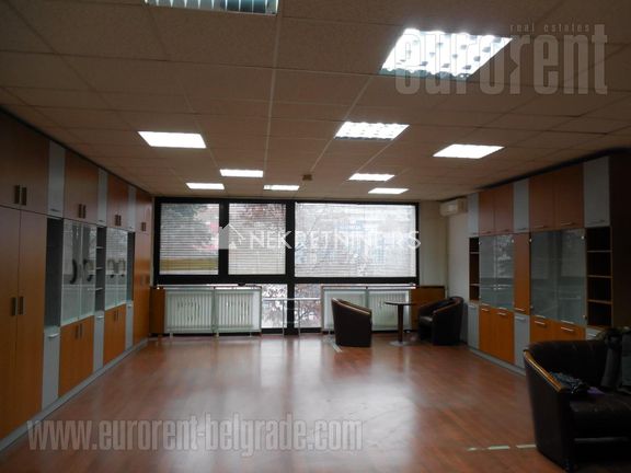 #21775, Izdavanje, P.P., BLOK 40, 2600 EUR