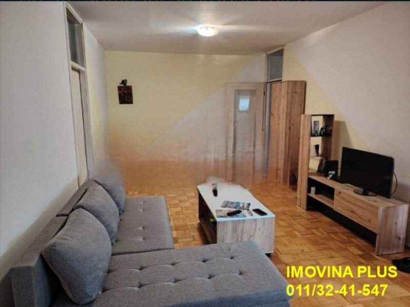 RAKOVICA, KANAREVO BRDO - PETRA KONJOVIĆA, 49M2