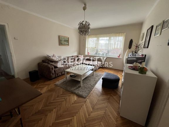 Novi Beograd, Paviljoni, Tosin Bunar, 2.5, 65m2, 750EUR