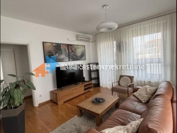 Novi Beograd, Blok 67a, A blok, 2.0 stan, 56m2, 900 EUR, ID 53134