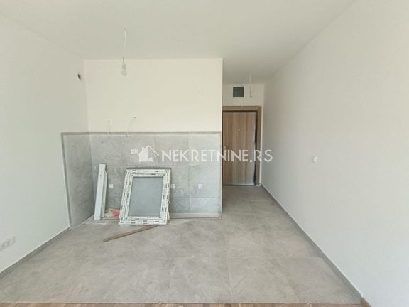 Stari Banovci, novogradnja, 30m2+ terasa 10kvm, prizemlje, podno grejanje