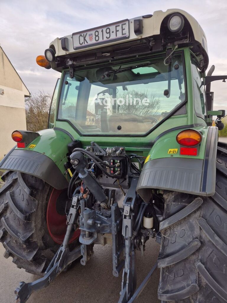 Fendt 211 Vario traktor točkaš