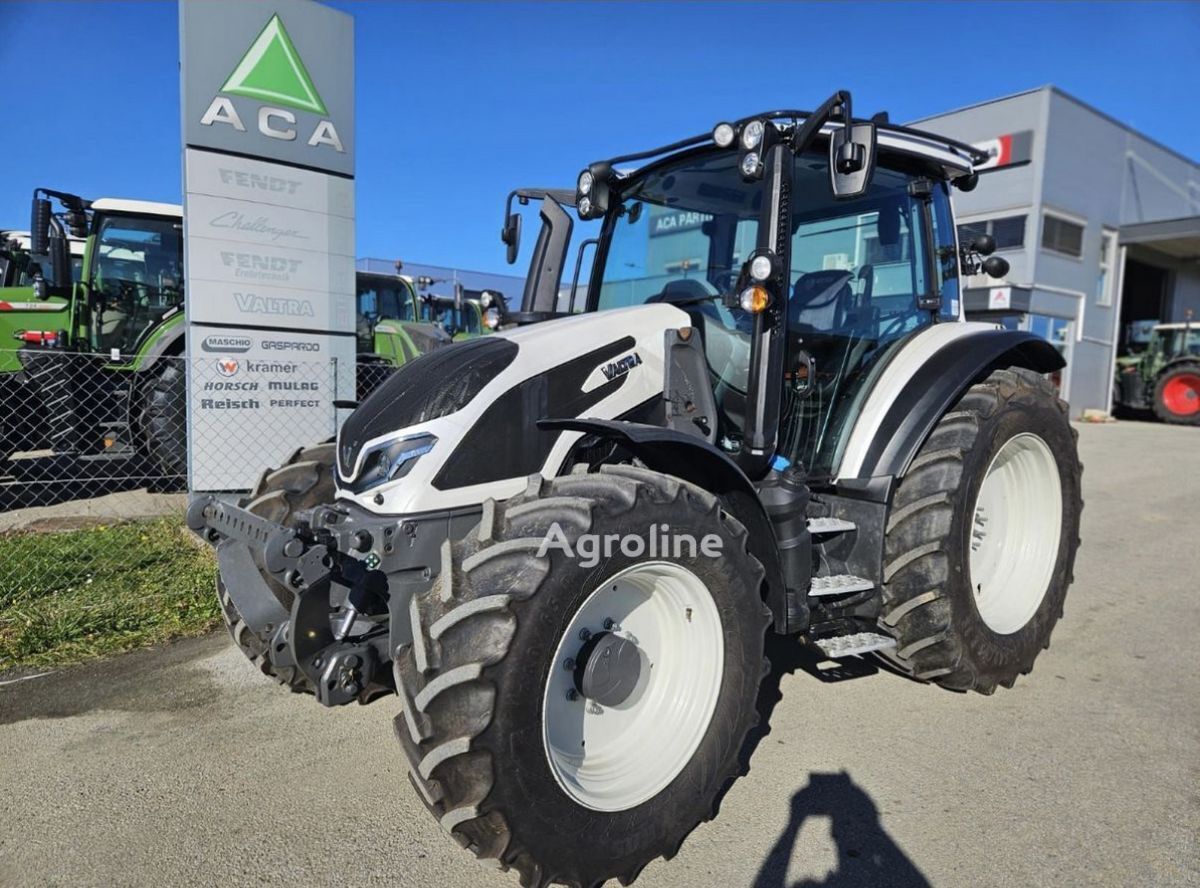 Valtra G135 VERSU traktor točkaš