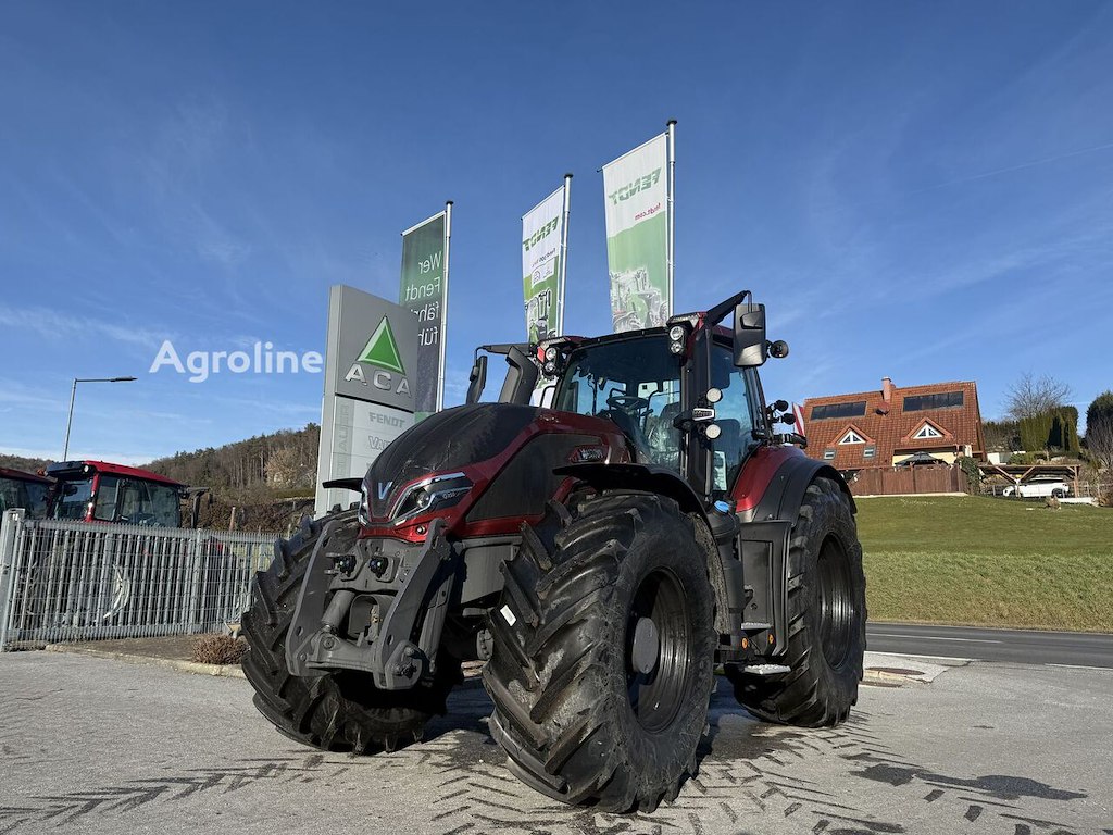 Valtra Q305 traktor točkaš