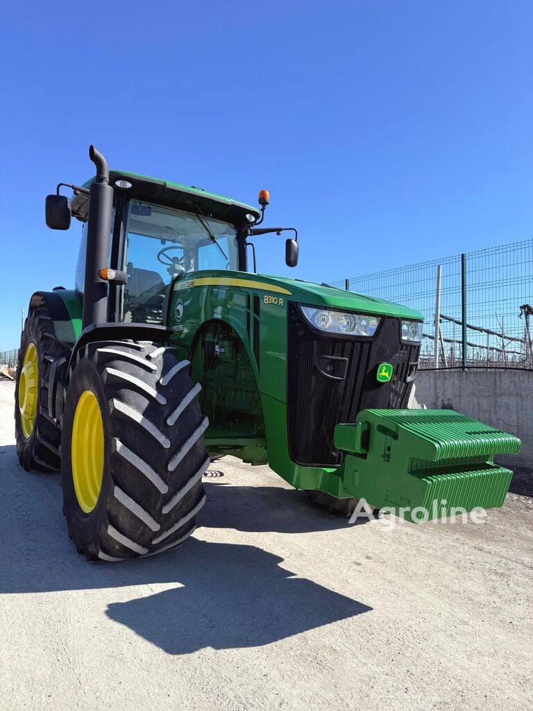 John Deere 8310R traktor točkaš