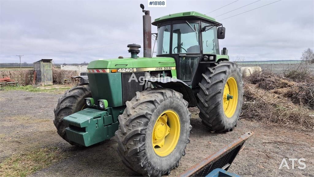 John Deere 4240 S traktor točkaš