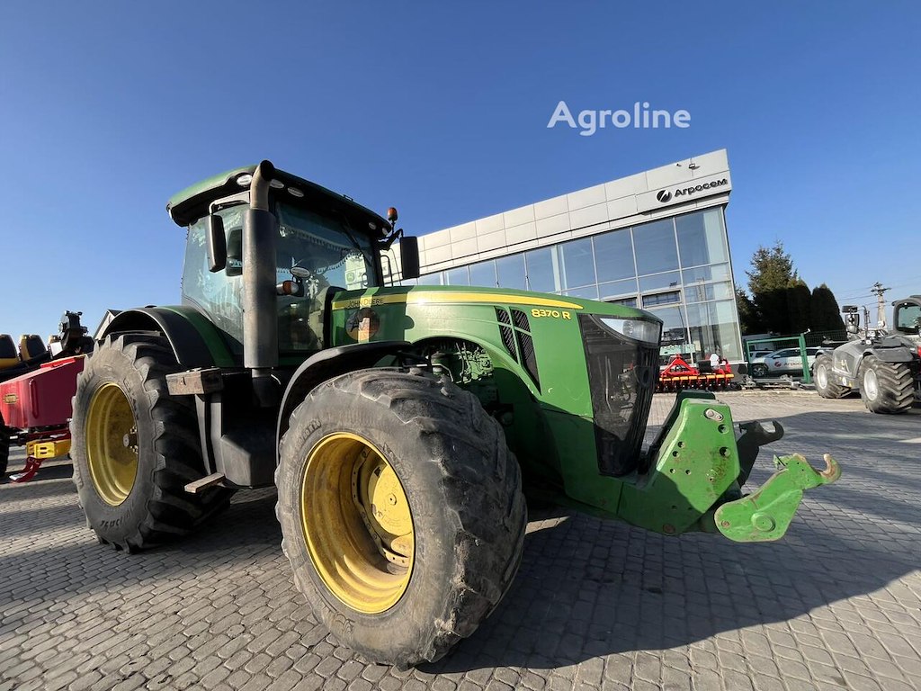 John Deere 8370 R traktor točkaš