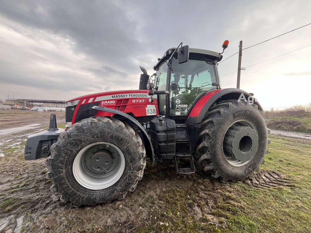 Massey Ferguson 8737 traktor točkaš