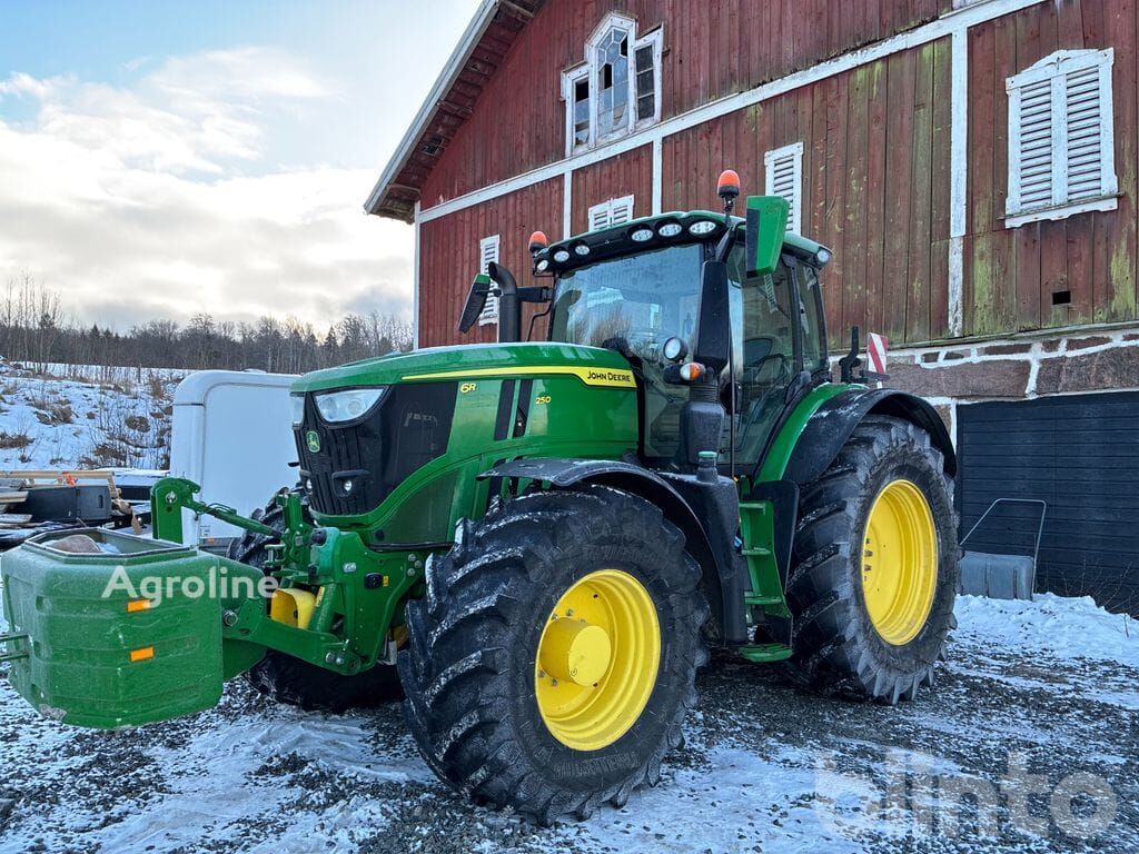 Prodaje se John Deere 6R 250 traktor točkaš na aukciji
