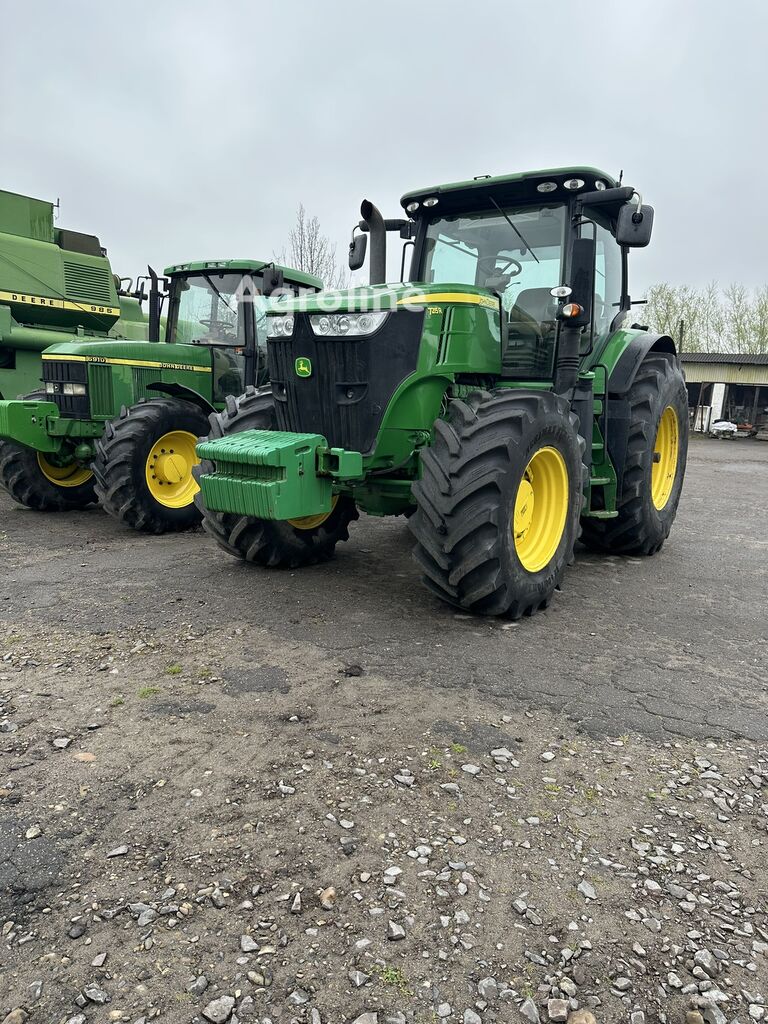 John Deere 7215 R traktor točkaš