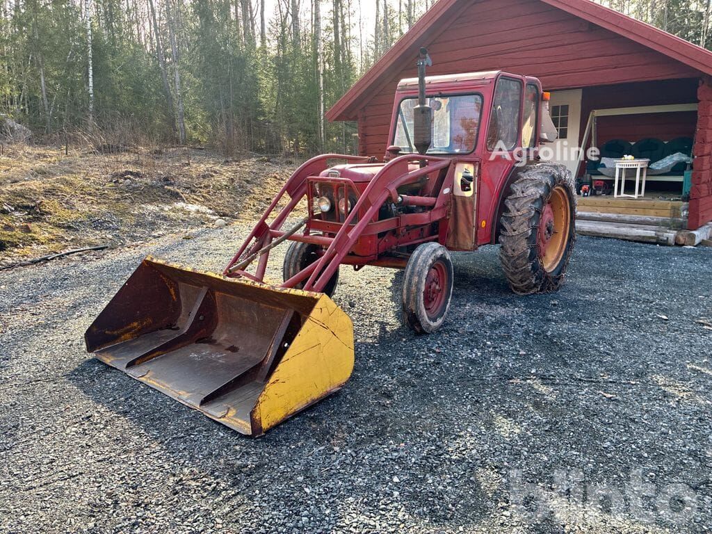 Prodaje se Bolinder-Munktell VOLVO 32 traktor točkaš na aukciji