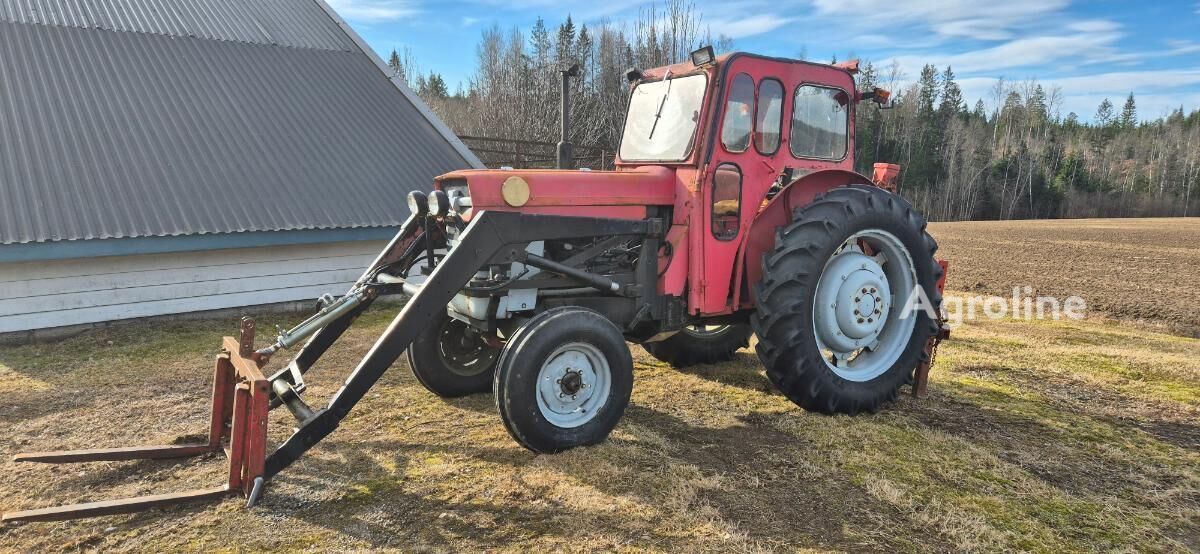 Prodaje se Massey Ferguson 165 traktor točkaš na aukciji