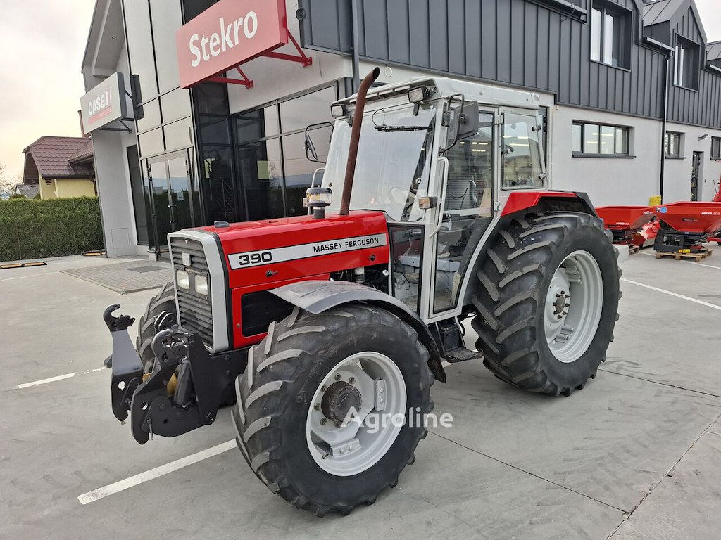 Massey Ferguson 390T traktor točkaš