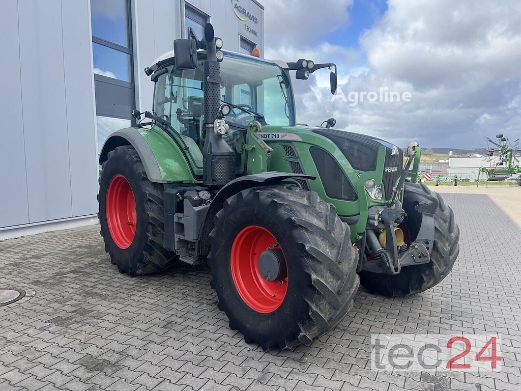 Fendt 718 Vario SCR traktor točkaš