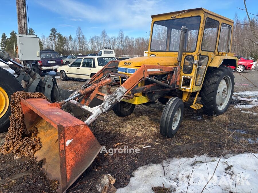 Prodaje se Leyland 245 traktor točkaš na aukciji
