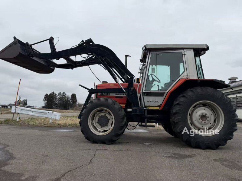 Massey Ferguson TRACTOR(Massey Ferguson) traktor točkaš